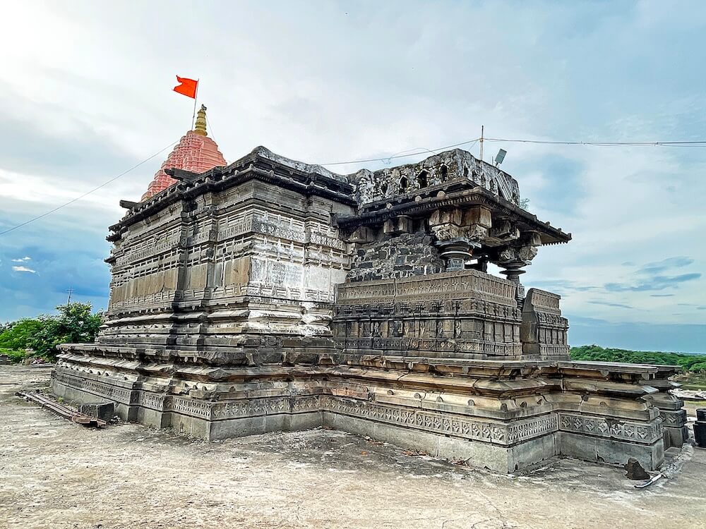 Bhoga Nrusimha Temple Raher, T. Naigaon, Dist. Nanded - Pilgrim Data ...
